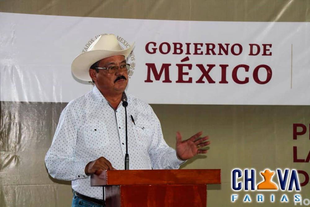 El Postigo: ahí va Chava Farías…