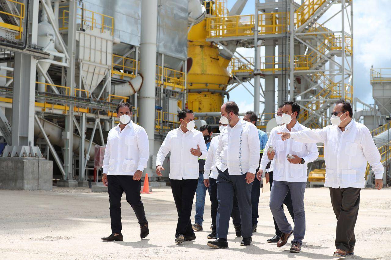 Nueva planta de cemento en Progreso crea 450 fuentes de trabajo